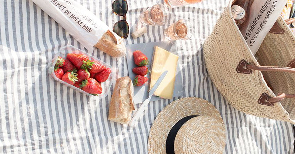 4 Tips for Celebrating National Picnic Month In Your Own Backyard