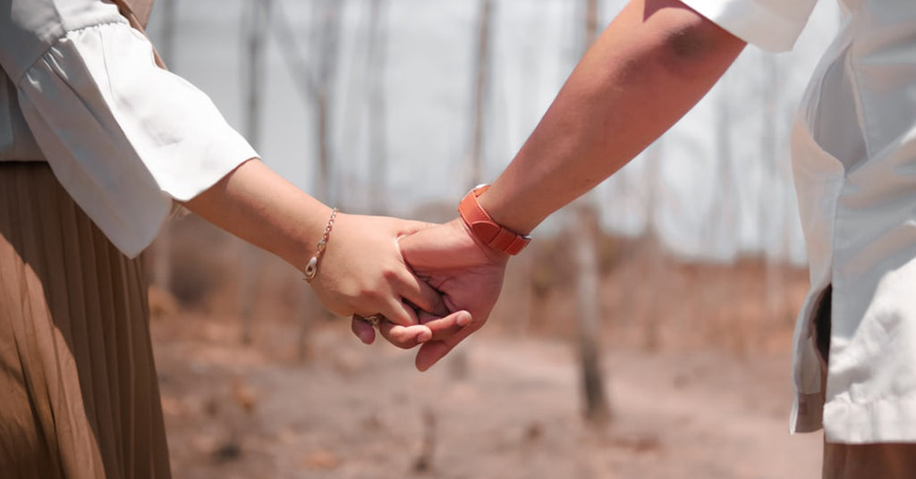 The Season Of Giving: 5 Simple Ways To Help Others During The Holidays